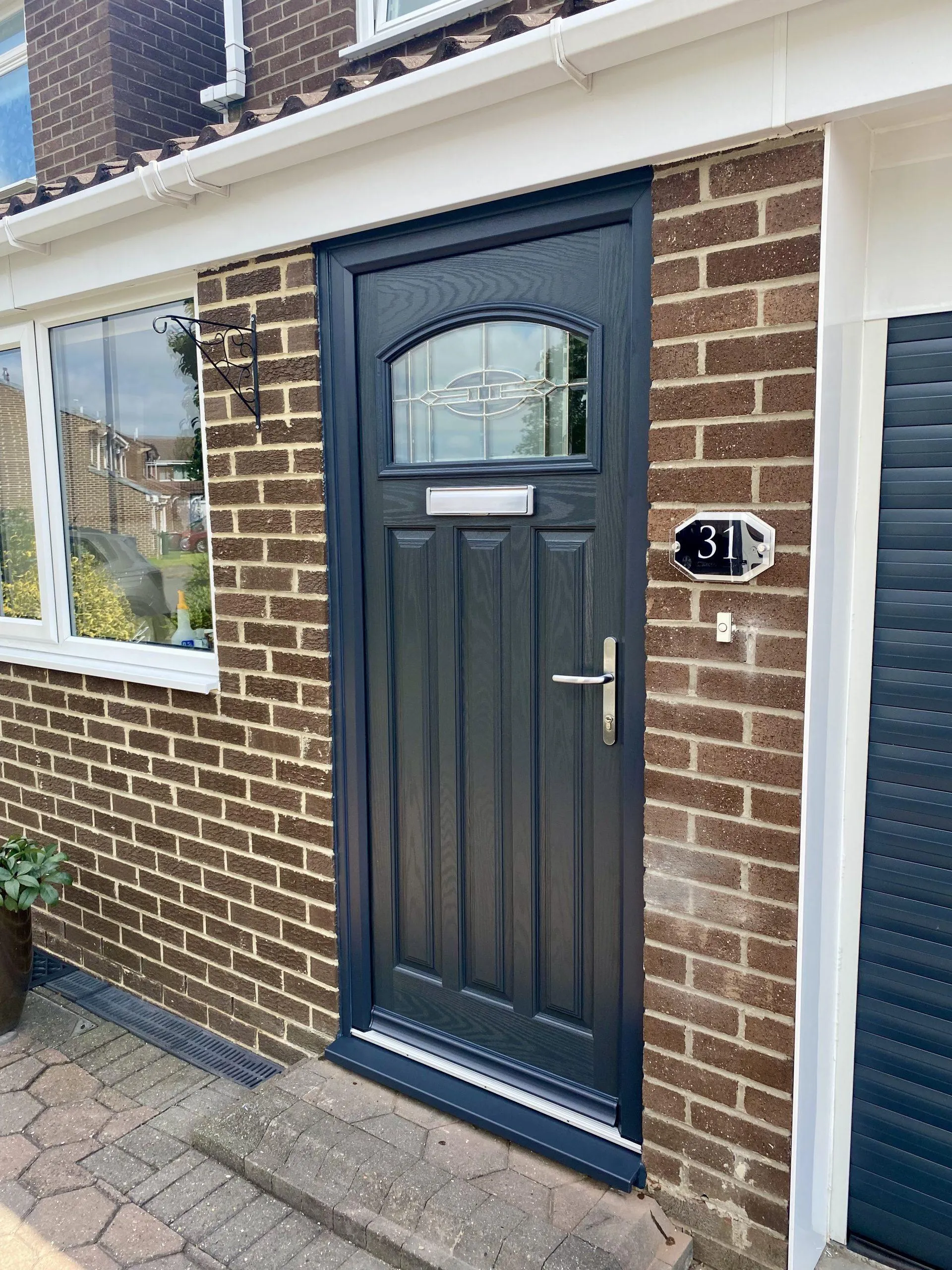 High-quality Entrance Door Locks | Blogs | Hawthorns Windows